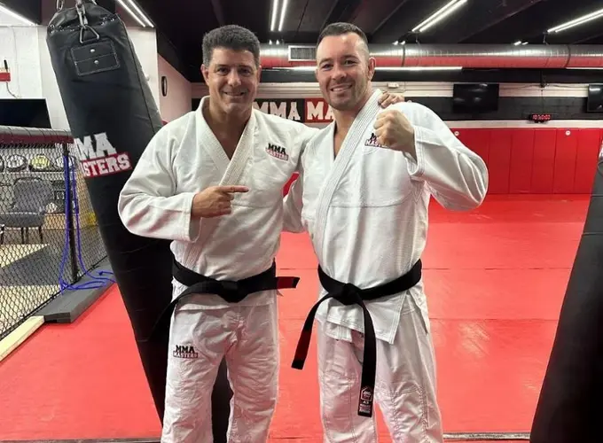 Covington gets black belt in Brazilian Jiu-Jitsu
